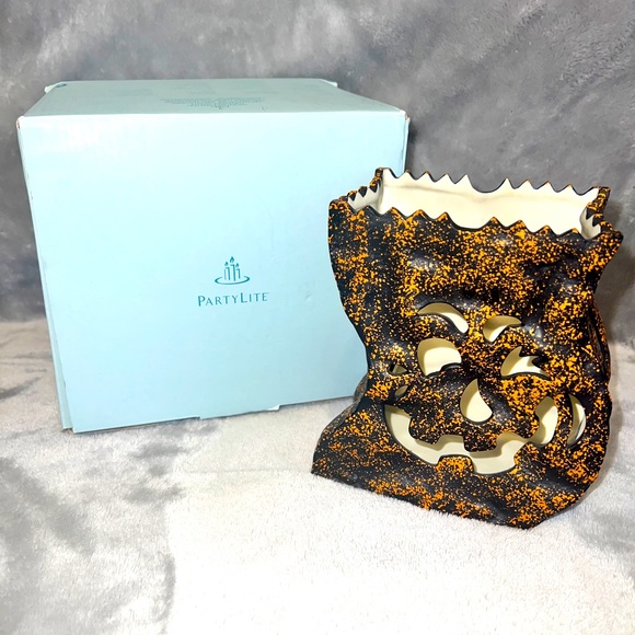 PartyLite | Holiday | Party Lite Haunted Luminary Halloween Decoration ...